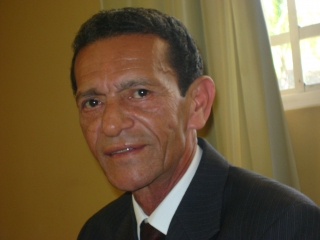 Falece aos 69 anos Carlos Calixto, prefeito de Santa Luzia MG ...